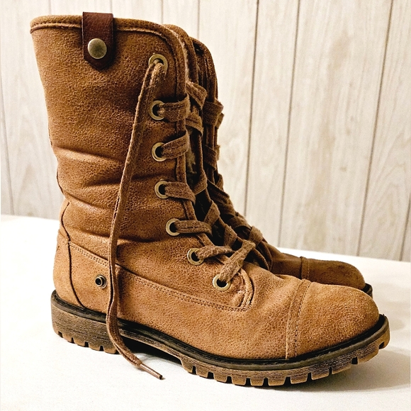 Roxy | Shoes | Roxy Womens Bruna Faux Fur Laceup Lug Sole Combat Boots ...